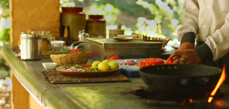 Learn Dhaba Style Cooking - Soulitude Retreat, Nainital